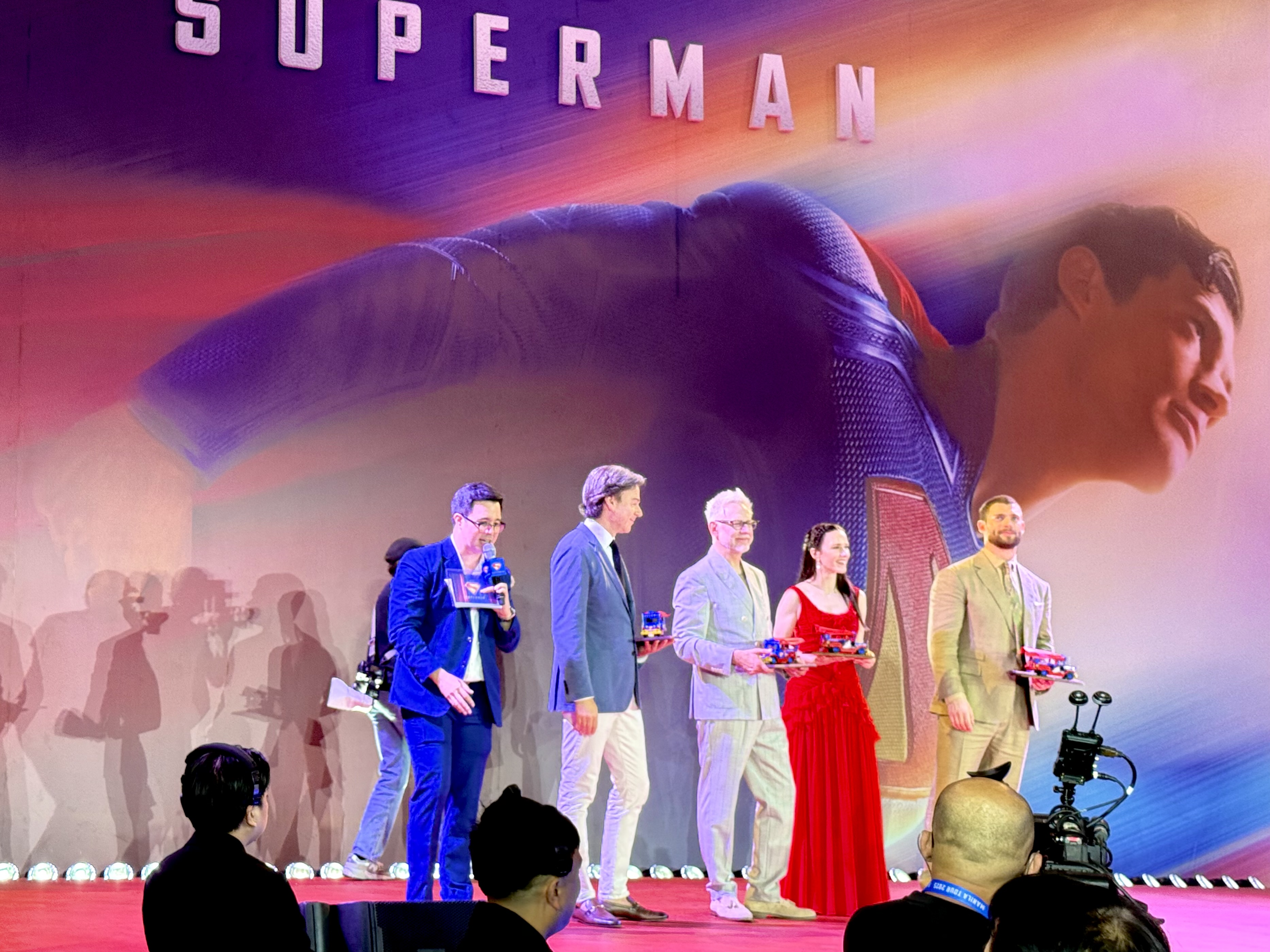 Look Up- Manila is the First Stop of The Superman World Tour - The Busy ...